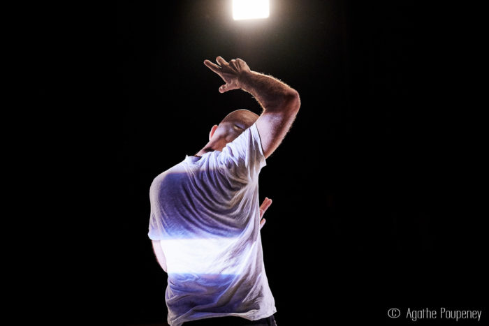 "Holy" au CCNT La poésie est une danse - Entrée du public