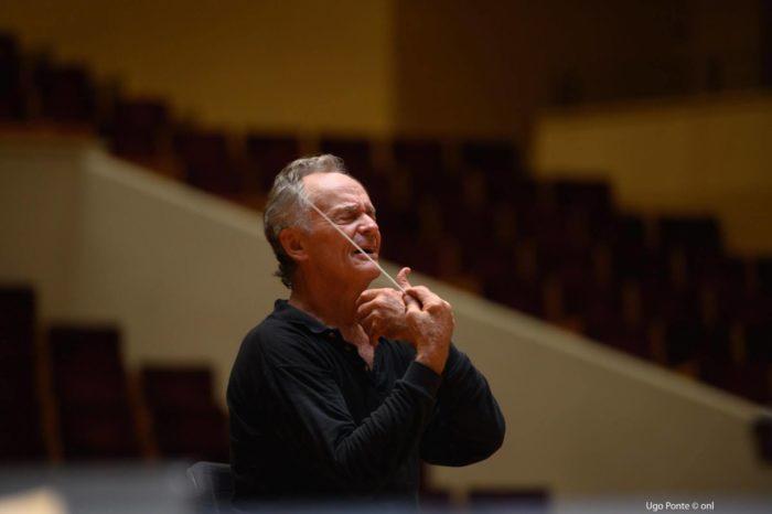 Opéra de Tours 2021 Une partition en si bémol - Entrée du public